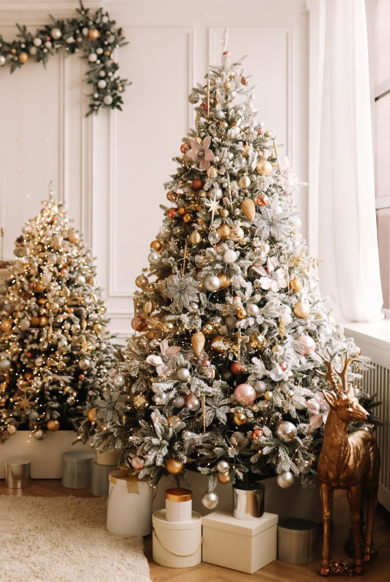 150 Modern Christmas Trees Decor Ideas