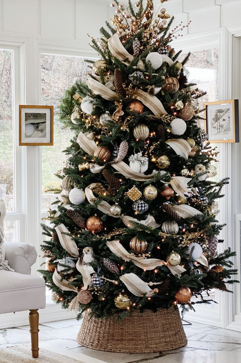 150 Modern Christmas Trees Decor Ideas